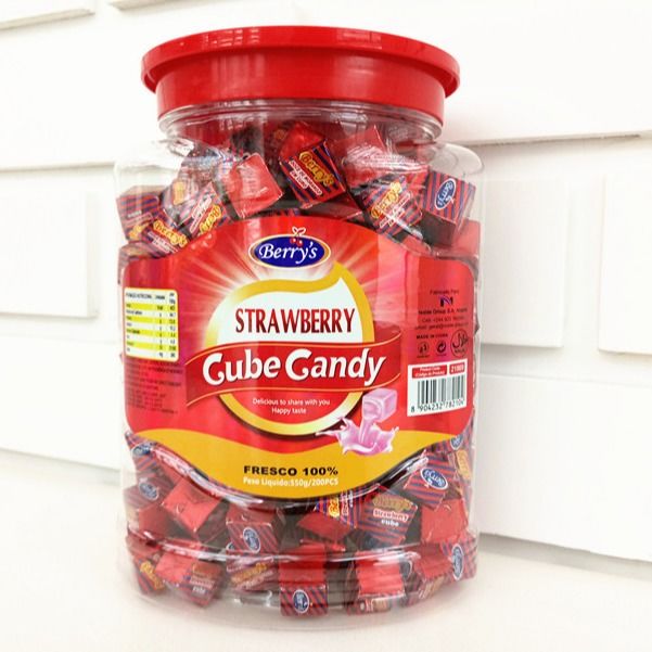 2.75g Strawberry Flavor Compressed Cube Candy In Jars Good price good ...